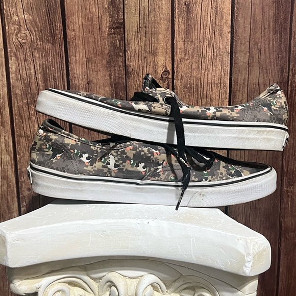 Vans | Shoes | Vans Nintendo Duck Hunt Game Over Skate Shoes Sneakers ...